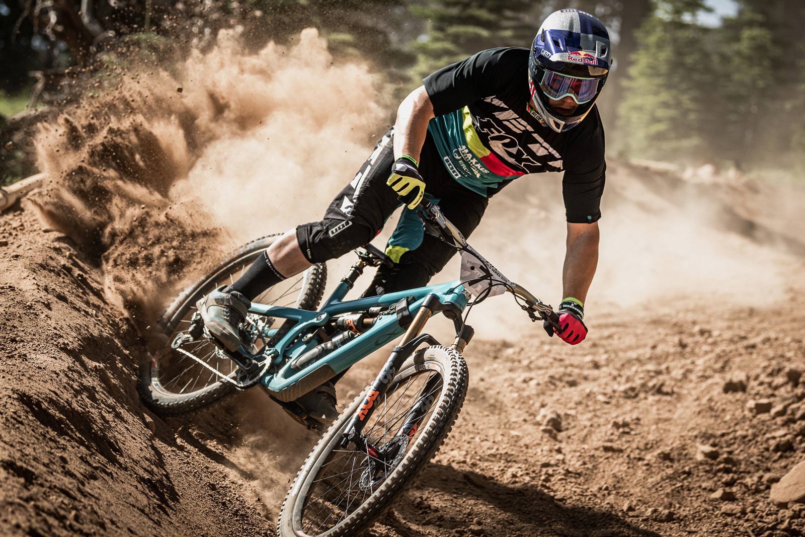 Compression bike socks - comfort & precision fit - DISSENT - THERM-IC ...